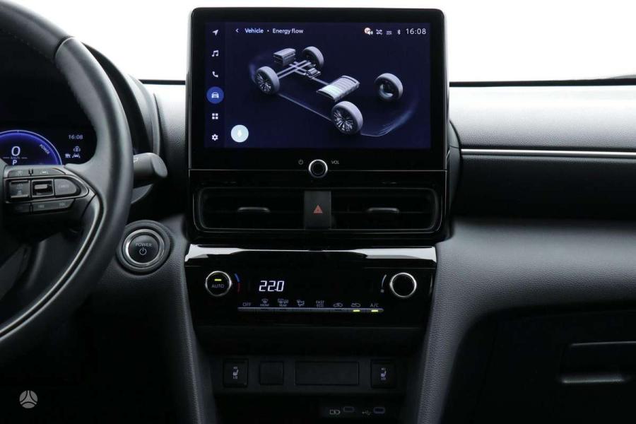 Grey Toyota Yaris Cross 2025 in Vilnius, with an engine capacity of 1.49 L and mileage of 15 thousand km for 25990 €, photo 16 on AUTOMOTO.COM.LV