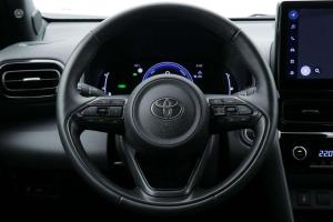 Grey Toyota Yaris Cross 2025 in Vilnius, with an engine capacity of 1.49 L and mileage of 17 thousand km for 25900 €, photo 14 on AUTOMOTO.COM.LV
