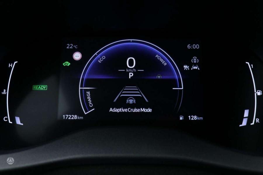 Grey Toyota Yaris Cross 2025 in Vilnius, with an engine capacity of 1.49 L and mileage of 17 thousand km for 25900 €, photo 15 on AUTOMOTO.COM.LV