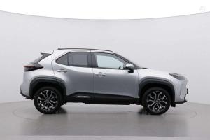 Grey Toyota Yaris Cross 2025 in Vilnius, with an engine capacity of 1.49 L and mileage of 17 thousand km for 25900 €, photo 18 on AUTOMOTO.COM.LV
