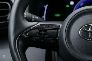 Серый Тойота Yaris Cross 2025 в Вильнюс, объемом двигателя 1.49 л и пробегом 24 тыс. км за 25990 €, фото 26 на AUTOMOTO.COM.LV