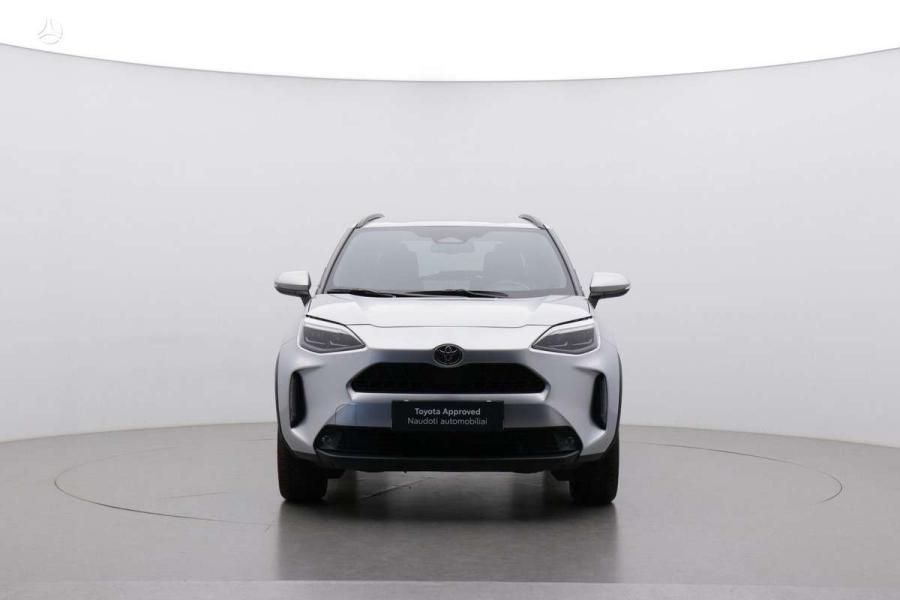 Серый Тойота Yaris Cross 2025 в Вильнюс, объемом двигателя 1.49 л и пробегом 26 тыс. км за 26990 €, фото 6 на AUTOMOTO.COM.LV