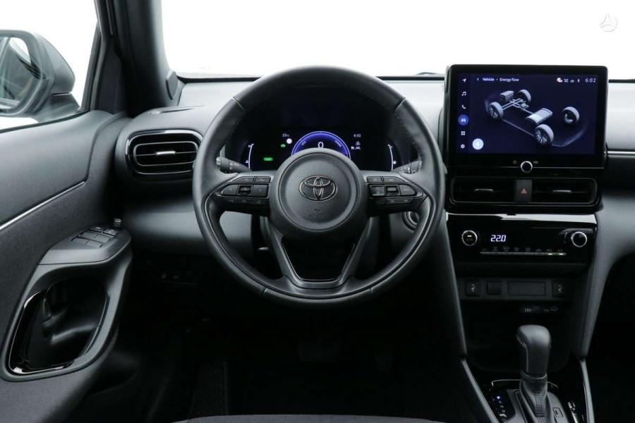 Pelēks Toyota Yaris Cross 2025 Viļņa, ar dzinēja tilpumu 1.49 L un nobraukumu 20 tūkst. km par 25900 €, foto 9 vietnē AUTOMOTO.COM.LV
