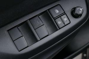 Pelēks Toyota Yaris Cross 2025 Viļņa, ar dzinēja tilpumu 1.49 L un nobraukumu 22 tūkst. km par 26990 €, foto 23 vietnē AUTOMOTO.COM.LV