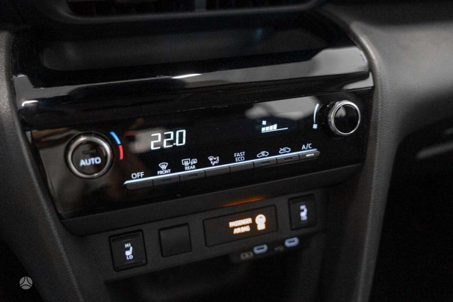 Серый Тойота Yaris Cross 2025 в Вильнюс, объемом двигателя 1.50 л и пробегом 32 тыс. км за 23900 €, фото 15 на AUTOMOTO.COM.LV