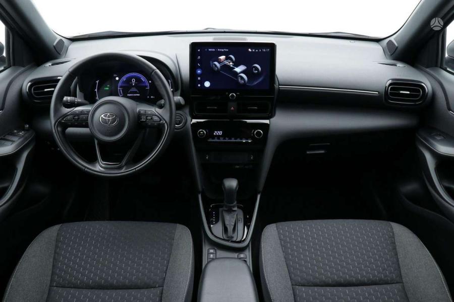 Pelēks Toyota Yaris Cross 2025 Viļņa, ar dzinēja tilpumu 1.49 L un nobraukumu 19 tūkst. km par 25900 €, foto 8 vietnē AUTOMOTO.COM.LV