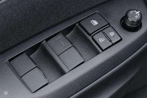 Pelēks Toyota Yaris Cross 2025 Viļņa, ar dzinēja tilpumu 1.49 L un nobraukumu 19 tūkst. km par 25900 €, foto 23 vietnē AUTOMOTO.COM.LV