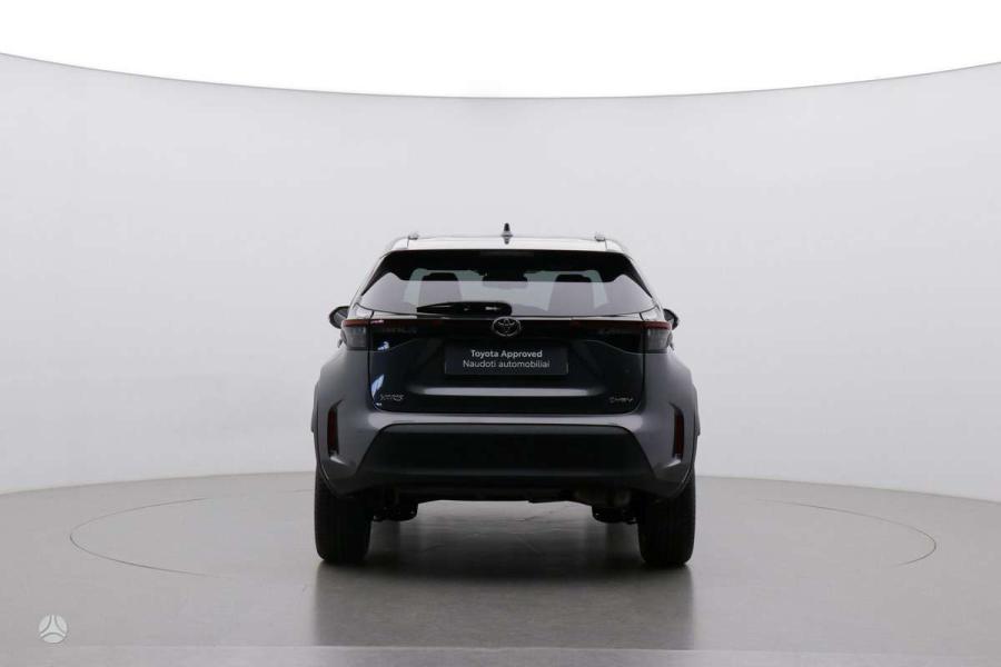 Pelēks Toyota Yaris Cross 2025 Viļņa, ar dzinēja tilpumu 1.49 L un nobraukumu 25 tūkst. km par 26900 €, foto 6 vietnē AUTOMOTO.COM.LV