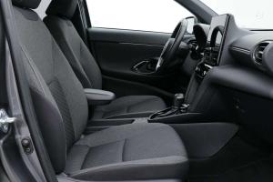 Pelēks Toyota Yaris Cross 2025 Viļņa, ar dzinēja tilpumu 1.49 L un nobraukumu 25 tūkst. km par 26900 €, foto 10 vietnē AUTOMOTO.COM.LV
