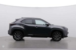 Pelēks Toyota Yaris Cross 2025 Viļņa, ar dzinēja tilpumu 1.49 L un nobraukumu 25 tūkst. km par 26900 €, foto 18 vietnē AUTOMOTO.COM.LV