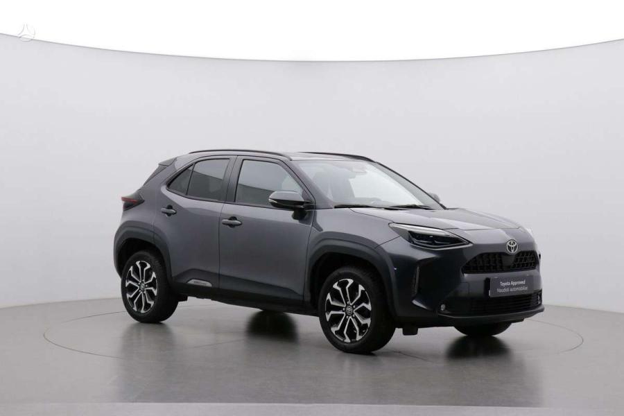 Pelēks Toyota Yaris Cross 2025 Viļņa, ar dzinēja tilpumu 1.49 L un nobraukumu 25 tūkst. km par 26900 €, foto 20 vietnē AUTOMOTO.COM.LV