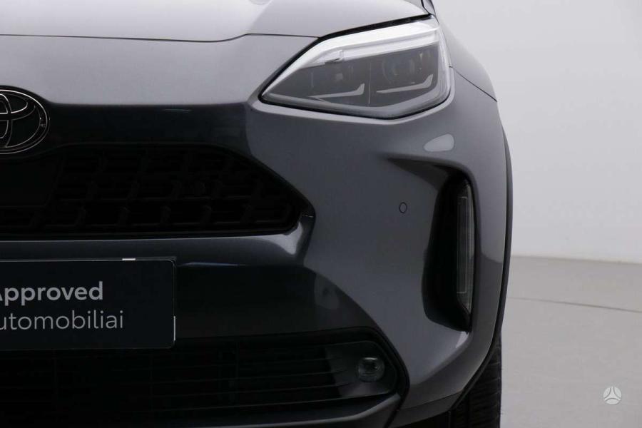 Pelēks Toyota Yaris Cross 2025 Viļņa, ar dzinēja tilpumu 1.49 L un nobraukumu 25 tūkst. km par 26900 €, foto 21 vietnē AUTOMOTO.COM.LV