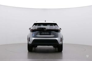 Серый Тойота Yaris Cross 2025 в Вильнюс, объемом двигателя 1.49 л и пробегом 15 тыс. км за 25900 €, фото 6 на AUTOMOTO.COM.LV