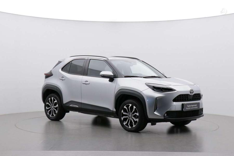 Серый Тойота Yaris Cross 2025 в Вильнюс, объемом двигателя 1.49 л и пробегом 13 тыс. км за 25990 €, фото 20 на AUTOMOTO.COM.LV