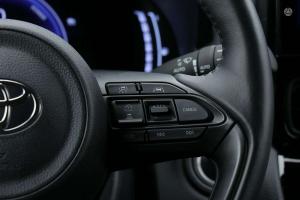 Серый Тойота Yaris Cross 2025 в Вильнюс, объемом двигателя 1.49 л и пробегом 13 тыс. км за 25990 €, фото 27 на AUTOMOTO.COM.LV