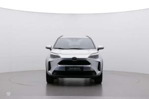 Grey Toyota Yaris Cross 2025 in Vilnius, with an engine capacity of 1.49 L and mileage of 22 thousand km for 26990 €, photo 7 on AUTOMOTO.COM.LV