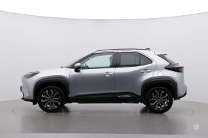 Grey Toyota Yaris Cross 2025 in Vilnius, with an engine capacity of 1.49 L and mileage of 15 thousand km for 25900 €, photo 5 on AUTOMOTO.COM.LV