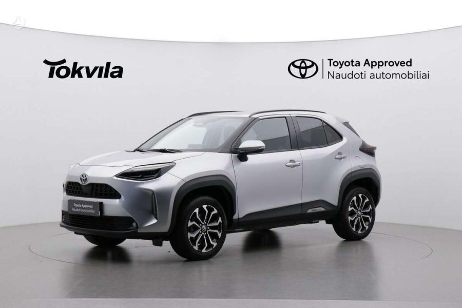 Pelēks Toyota Yaris Cross 2025 Viļņa, ar dzinēja tilpumu 1.49 L un nobraukumu 20 tūkst. km par 26990 €, foto 1 vietnē AUTOMOTO.COM.LV