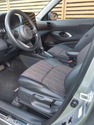 Серый Тойота Yaris Cross 2025 в Клайпеда, объемом двигателя 1.50 л и пробегом 54 тыс. км за 23350 €, фото 24 на AUTOMOTO.COM.LV