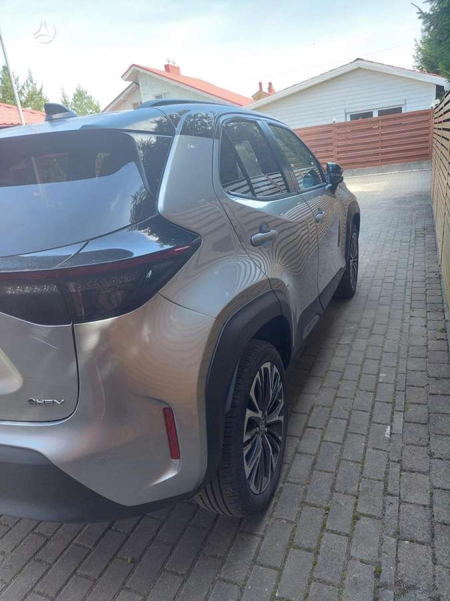 Серый Тойота Yaris Cross 2025 в Клайпеда, объемом двигателя 1.50 л и пробегом 54 тыс. км за 23350 €, фото 27 на AUTOMOTO.COM.LV