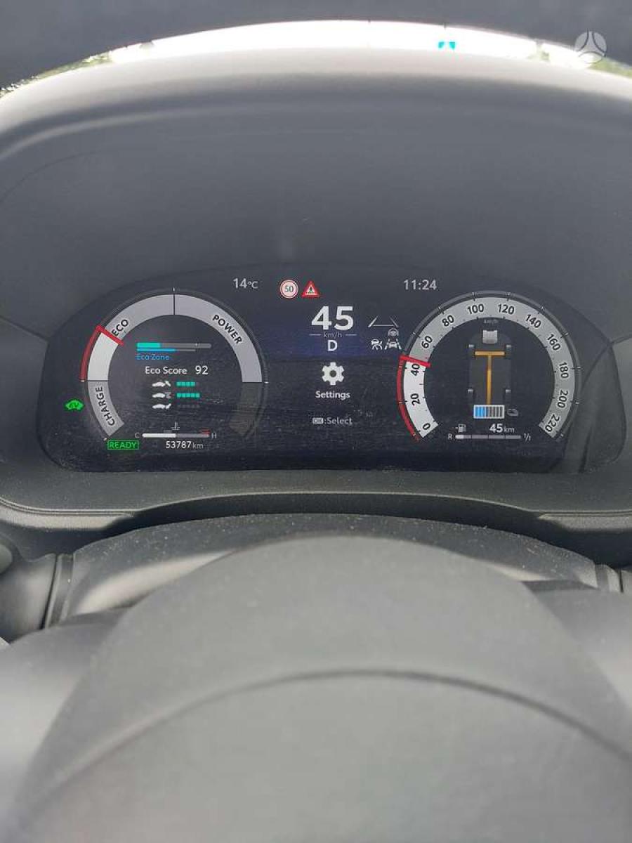 Серый Тойота Yaris Cross 2025 в Клайпеда, объемом двигателя 1.50 л и пробегом 54 тыс. км за 23350 €, фото 32 на AUTOMOTO.COM.LV