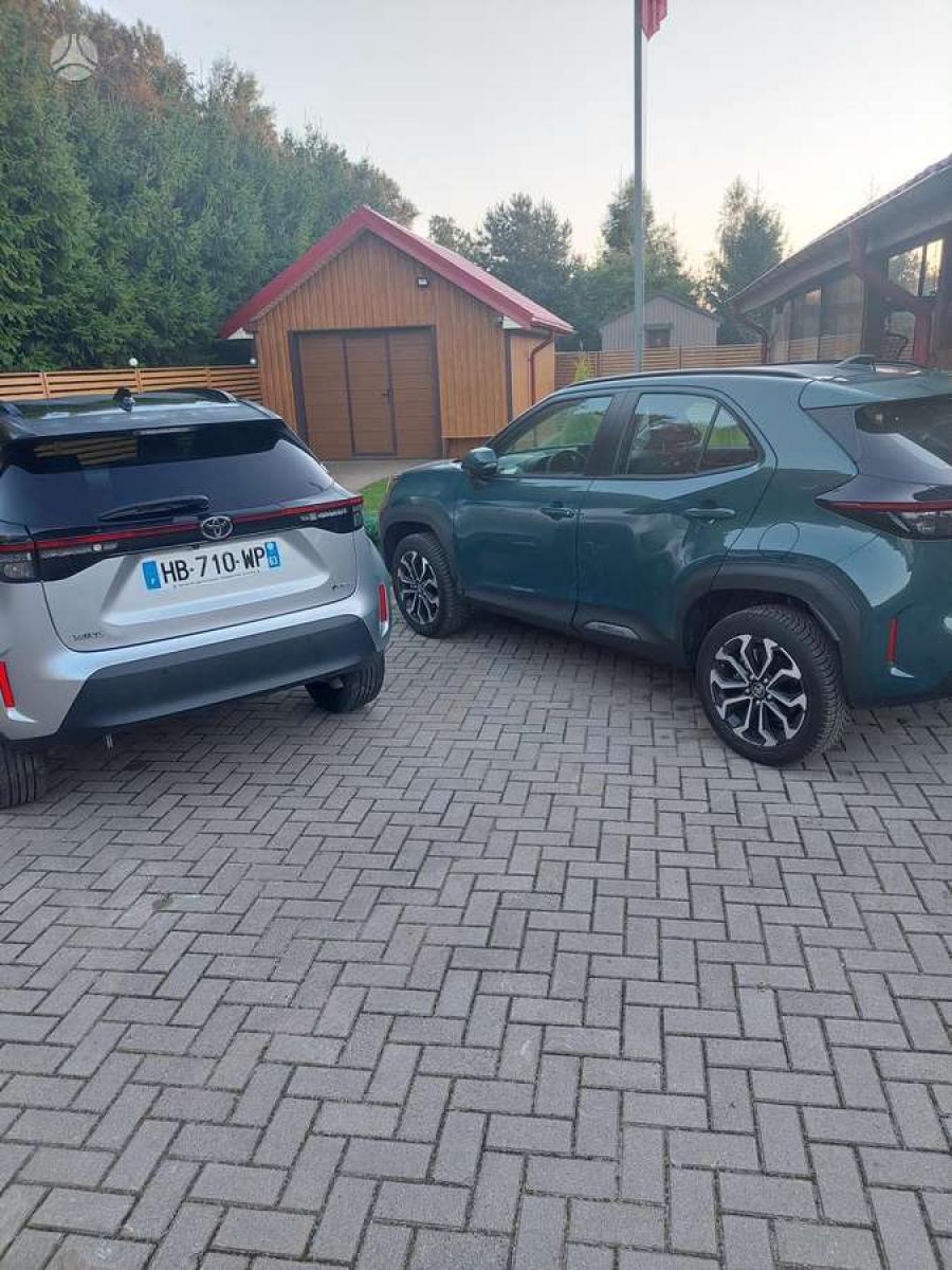 Серый Тойота Yaris Cross 2025 в Клайпеда, объемом двигателя 1.50 л и пробегом 54 тыс. км за 23350 €, фото 33 на AUTOMOTO.COM.LV