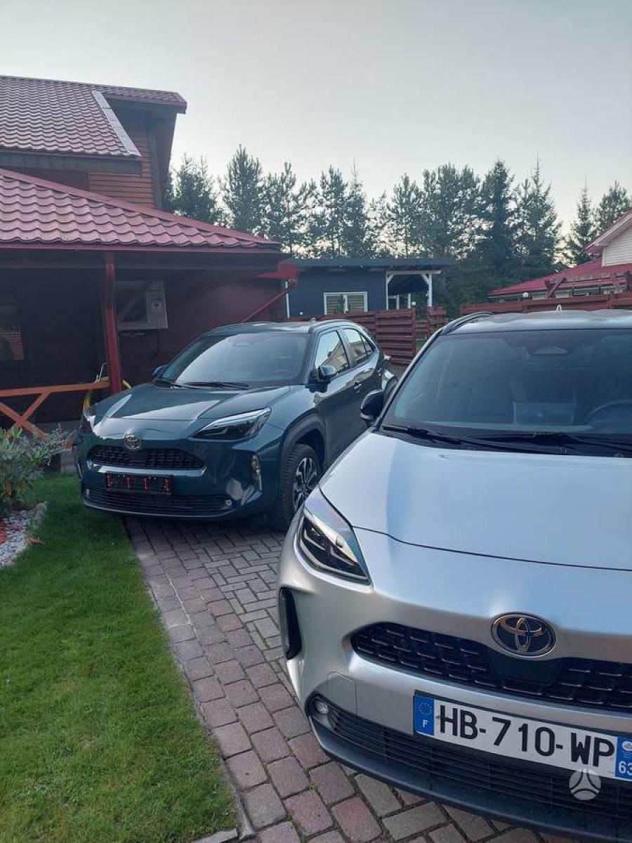 Серый Тойота Yaris Cross 2025 в Клайпеда, объемом двигателя 1.50 л и пробегом 54 тыс. км за 23350 €, фото 35 на AUTOMOTO.COM.LV
