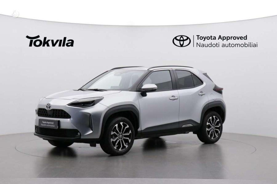 Серый Тойота Yaris Cross 2025 в Вильнюс, объемом двигателя 1.49 л и пробегом 16 тыс. км за 24900 €, фото 1 на AUTOMOTO.COM.LV