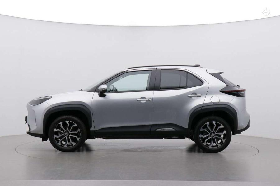 Серый Тойота Yaris Cross 2025 в Вильнюс, объемом двигателя 1.49 л и пробегом 16 тыс. км за 24900 €, фото 5 на AUTOMOTO.COM.LV
