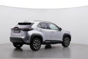Серый Тойота Yaris Cross 2025 в Вильнюс, объемом двигателя 1.49 л и пробегом 27 тыс. км за 26990 €, фото 4 на AUTOMOTO.COM.LV