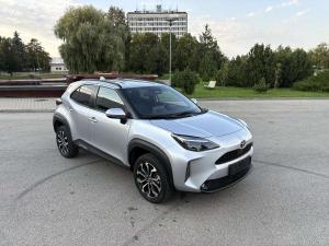 Серый Тойота Yaris Cross 2025 в Алитус, объемом двигателя 1.49 л и пробегом 25 тыс. км за 22500 €, фото 3 на AUTOMOTO.COM.LV