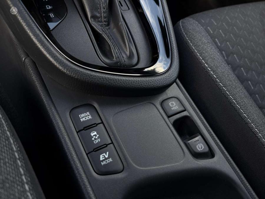Серый Тойота Yaris Cross 2025 в Алитус, объемом двигателя 1.49 л и пробегом 25 тыс. км за 22500 €, фото 12 на AUTOMOTO.COM.LV