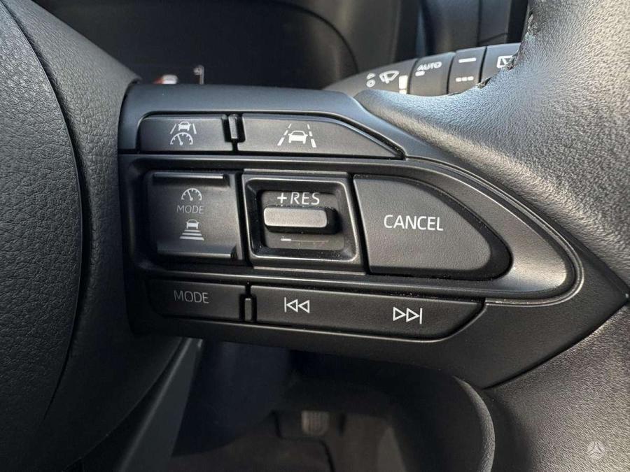 Pelēks Toyota Yaris Cross 2025 Alīta, ar dzinēja tilpumu 1.49 L un nobraukumu 25 tūkst. km par 22500 €, foto 13 vietnē AUTOMOTO.COM.LV