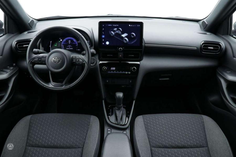 Серый Тойота Yaris Cross 2025 в Вильнюс, объемом двигателя 1.49 л и пробегом 21 тыс. км за 25900 €, фото 8 на AUTOMOTO.COM.LV