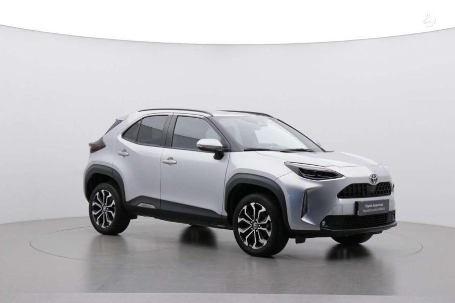 Серый Тойота Yaris Cross 2025 в Вильнюс, объемом двигателя 1.49 л и пробегом 28 тыс. км за 26990 €, фото 20 на AUTOMOTO.COM.LV