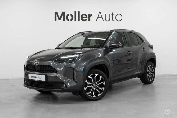 Серый Тойота Yaris Cross 2025 в Вильнюс, объемом двигателя 1.50 л и пробегом 38 тыс. км за 24900 €, фото 1 на AUTOMOTO.COM.LV