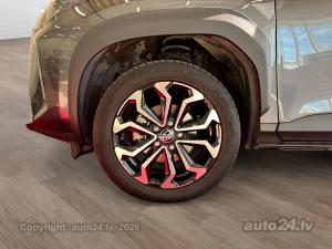 Pelēks Toyota Yaris Cross 2025 Pērnava, ar dzinēja tilpumu 1.50 L un nobraukumu 30 tūkst. km par 24490 €, foto 16 vietnē AUTOMOTO.COM.LV