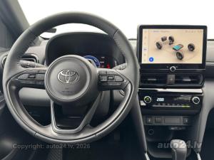 Grey Toyota Yaris Cross 2026 in Paide, with an engine capacity of 1.50 L and mileage of 0 thousand km for 28990 €, photo 10 on AUTOMOTO.COM.LV