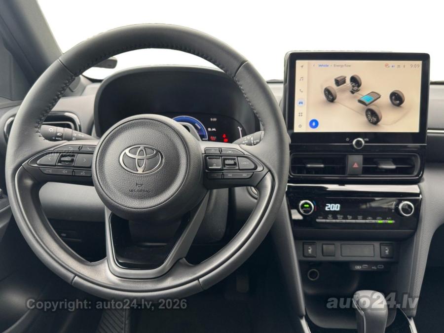 Grey Toyota Yaris Cross 2026 in Paide, with an engine capacity of 1.50 L and mileage of 0 thousand km for 28990 €, photo 10 on AUTOMOTO.COM.LV