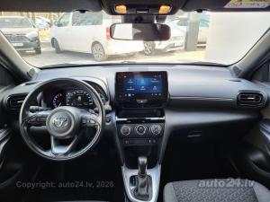 Pelēks Toyota Yaris Cross 2022 Tallina, ar dzinēja tilpumu 1.49 L un nobraukumu 72 tūkst. km par 18995 €, foto 7 vietnē AUTOMOTO.COM.LV