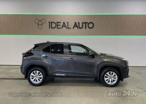 Pelēks Toyota Yaris Cross 2022 Tallina, ar dzinēja tilpumu 1.50 L un nobraukumu 31 tūkst. km par 18490 €, foto 4 vietnē AUTOMOTO.COM.LV