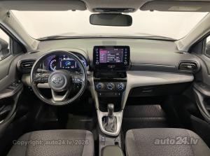 Pelēks Toyota Yaris Cross 2022 Tallina, ar dzinēja tilpumu 1.50 L un nobraukumu 31 tūkst. km par 18490 €, foto 15 vietnē AUTOMOTO.COM.LV