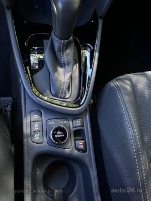 Серый Тойота Yaris Cross 2022 в Таллин, объемом двигателя 1.50 л и пробегом 20 тыс. км за 26900 €, фото 10 на AUTOMOTO.COM.LV