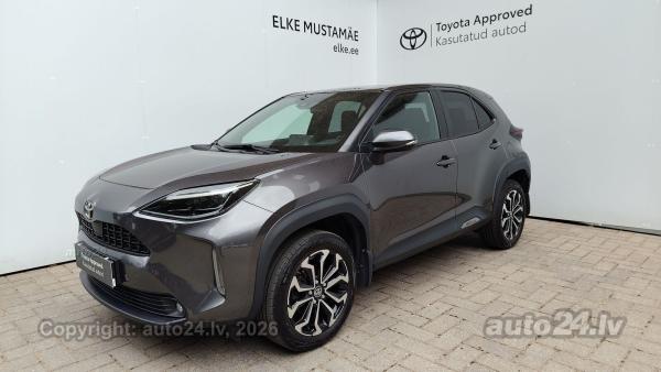 Pelēks Toyota Yaris Cross 2022 Tallina, ar dzinēja tilpumu 1.49 L un nobraukumu 99 tūkst. km par 19300 €, foto 1 vietnē AUTOMOTO.COM.LV