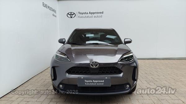 Pelēks Toyota Yaris Cross 2022 Tallina, ar dzinēja tilpumu 1.49 L un nobraukumu 99 tūkst. km par 19300 €, foto 5 vietnē AUTOMOTO.COM.LV
