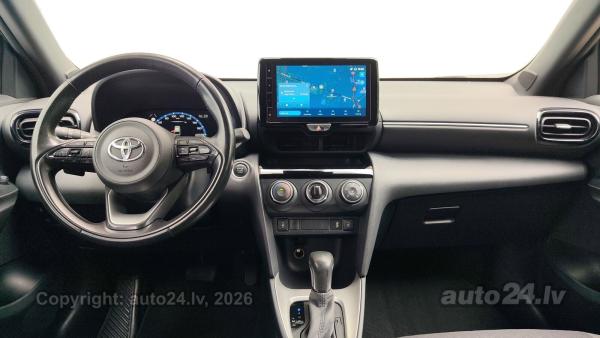Pelēks Toyota Yaris Cross 2022 Tallina, ar dzinēja tilpumu 1.49 L un nobraukumu 99 tūkst. km par 19300 €, foto 7 vietnē AUTOMOTO.COM.LV