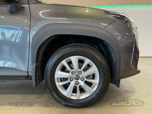 Серый Тойота Yaris Cross 2022 в Таллин, объемом двигателя 1.50 л и пробегом 35 тыс. км за 18990 €, фото 6 на AUTOMOTO.COM.LV