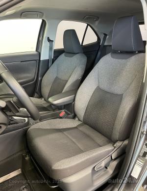 Серый Тойота Yaris Cross 2022 в Таллин, объемом двигателя 1.50 л и пробегом 35 тыс. км за 18990 €, фото 8 на AUTOMOTO.COM.LV