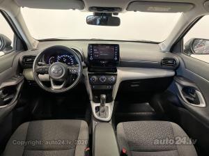 Серый Тойота Yaris Cross 2022 в Таллин, объемом двигателя 1.50 л и пробегом 35 тыс. км за 18990 €, фото 15 на AUTOMOTO.COM.LV