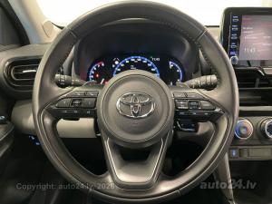 Серый Тойота Yaris Cross 2022 в Таллин, объемом двигателя 1.50 л и пробегом 35 тыс. км за 18990 €, фото 16 на AUTOMOTO.COM.LV